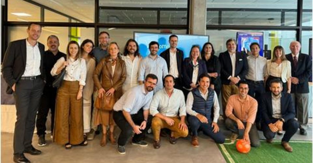 Visite du laboratoire de co-innovation Microsoft pour l'intelligence ...